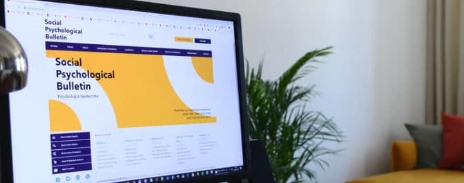 Bagaimana Menggunakan Variabel dalam Penelitian Psikologi ? - Dotedu.id